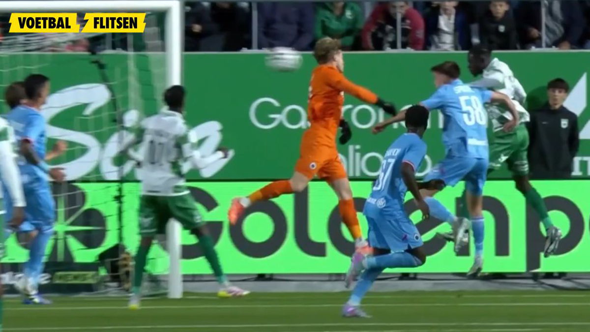 Voetbalflitsen.be - het leukste en opvallendste voetbalnieuws!